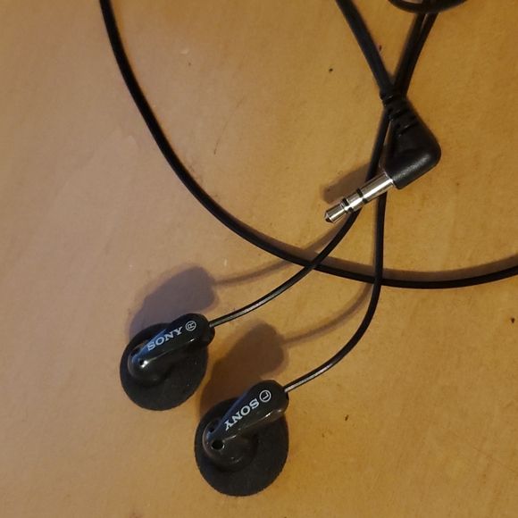 Sony | Headphones | Sony Wired Foam Vovered Earbuds | Poshmark